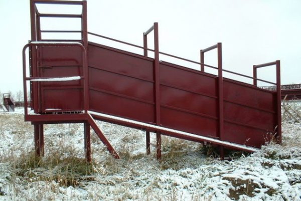Heavy Duty Loading Chutes – Efficient Livestock Handling Systems