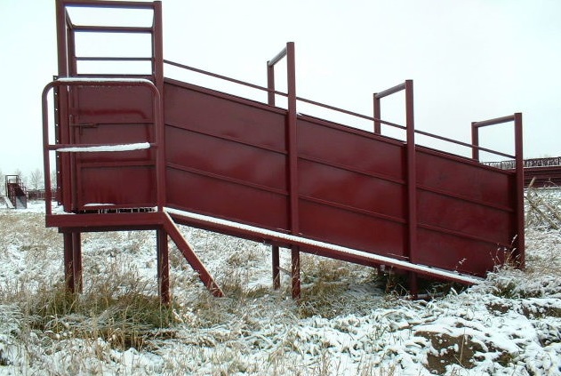 Heavy Duty Loading Chutes – Efficient Livestock Handling Systems