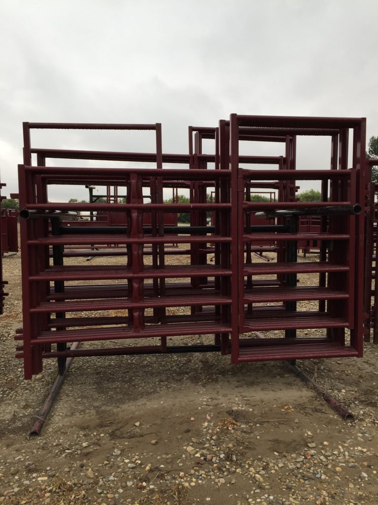 Panels & Gates – Efficient Livestock Handling Systems